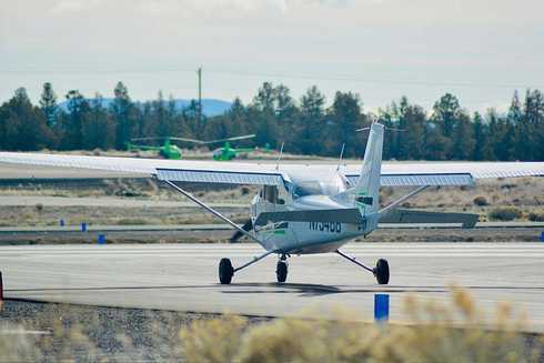 Airplane Pilot Training Costs | Financial Aid & Financing Options